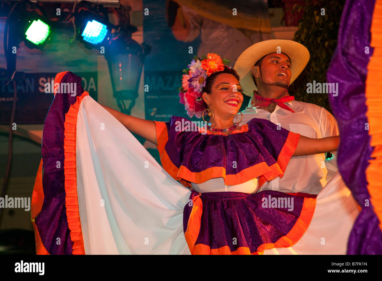 Dancing Old Town Plaza Machado Mazatlan Sinalao Mexico Stock Photo - Alamy