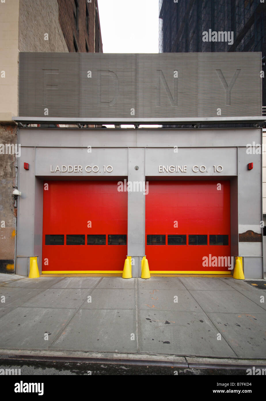 New york fire department hi-res stock photography and images - Alamy