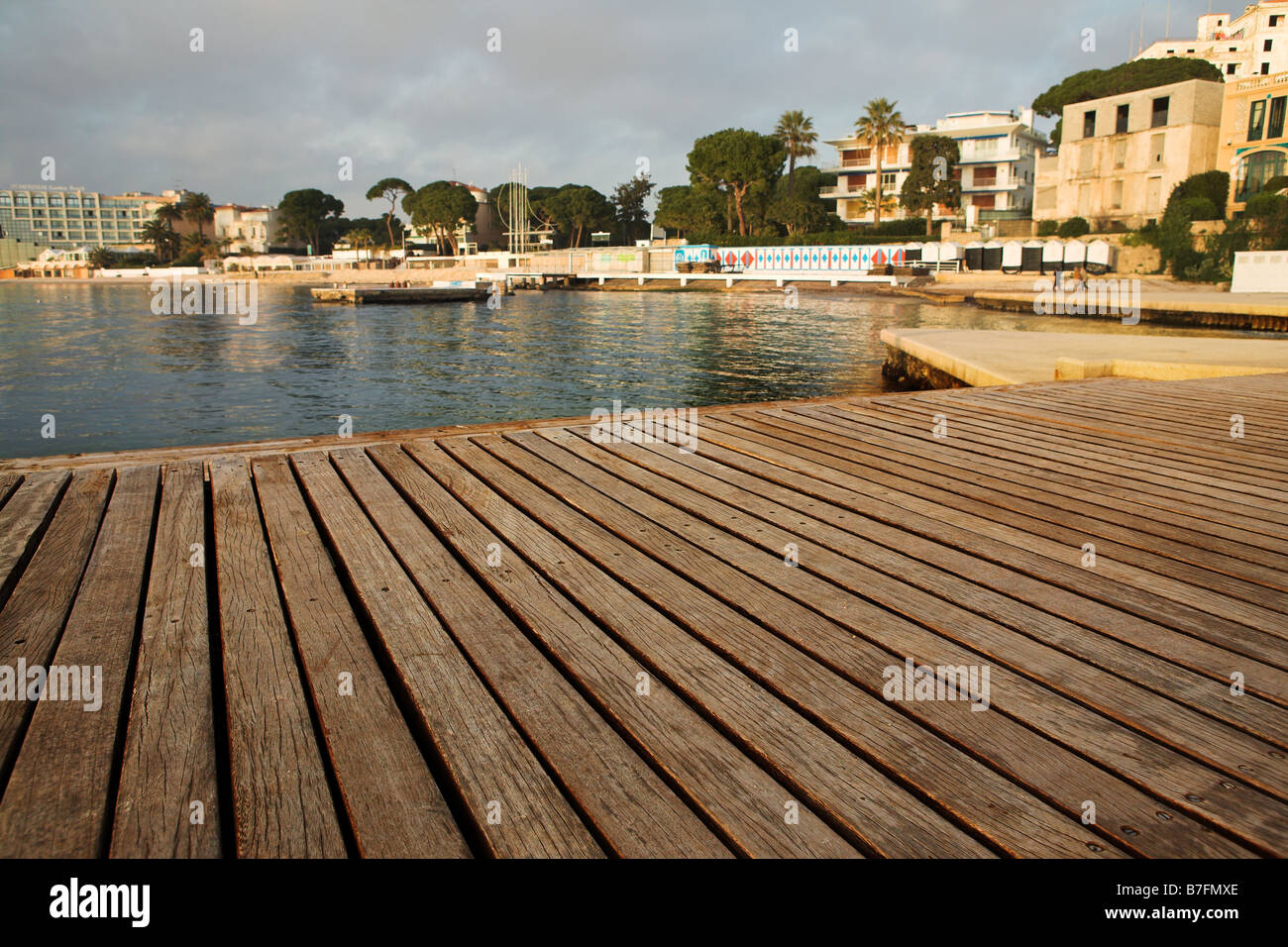 Parallel to the french riviera hi-res stock photography and images - Alamy