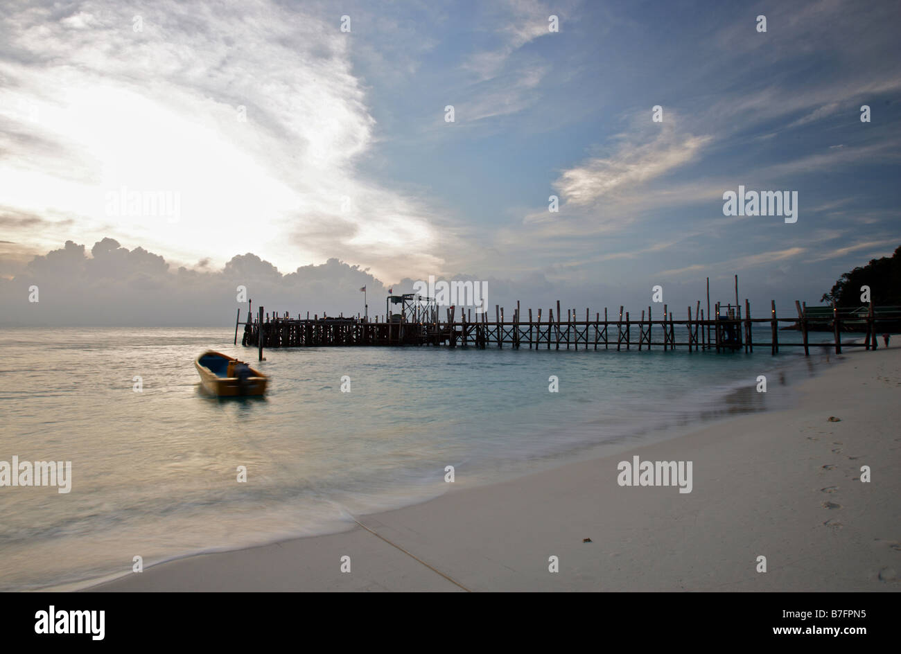 Rawa island hi-res stock photography and images - Alamy