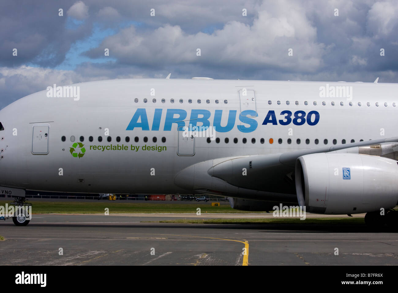 A380 side view hi-res stock photography and images - Alamy