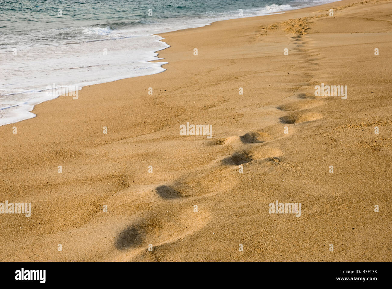 Footstep in sand edge hi-res stock photography and images - Alamy