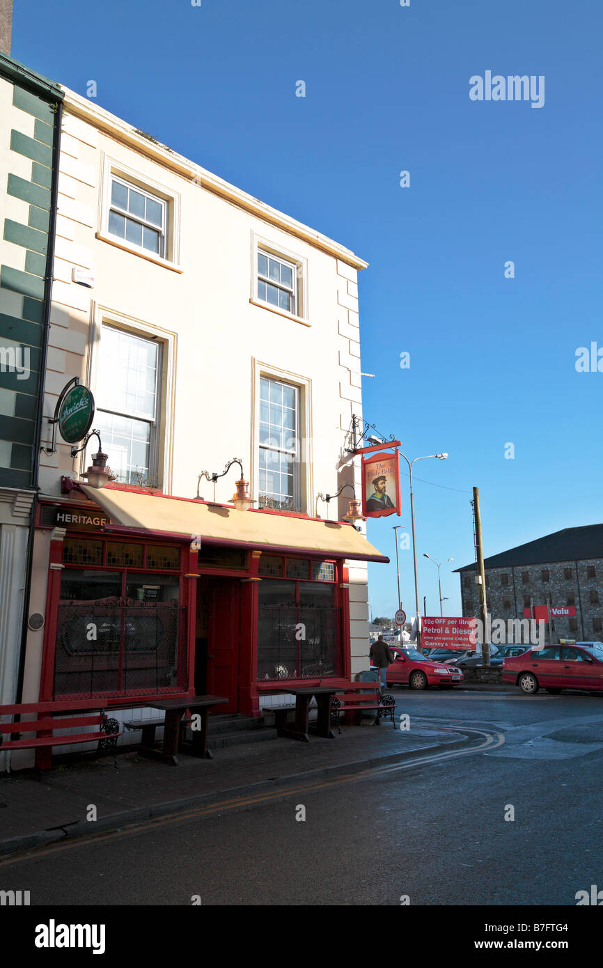 Pub in Dungarvan Stock Photo - Alamy