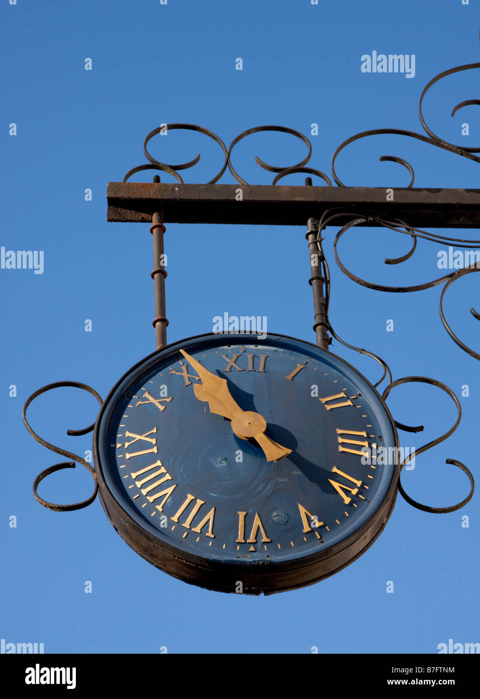 Blue clock hi-res stock photography and images - Alamy