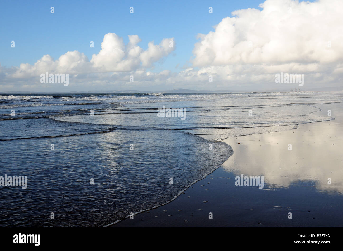 Sker sands hi-res stock photography and images - Alamy
