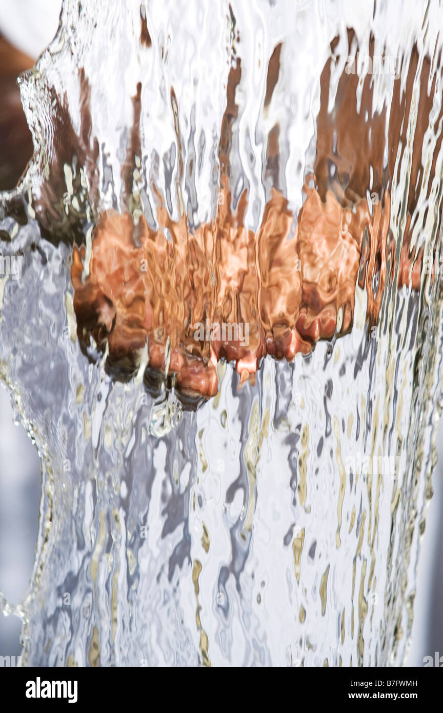 Water dripping hand hi-res stock photography and images - Alamy