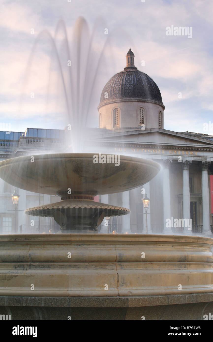 Fountain at Trafalgar Square in Central London Stock Photo - Alamy