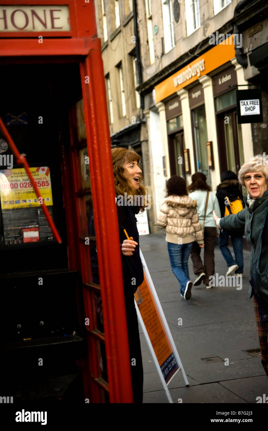 Tourist guide talk hi-res stock photography and images - Alamy