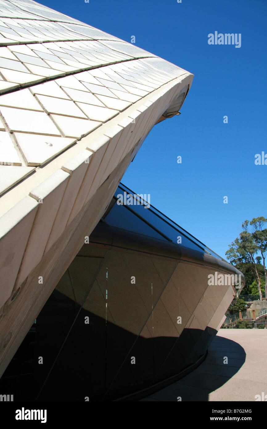 A side view of one of the distinctive shells of the Sydney Opera House ...
