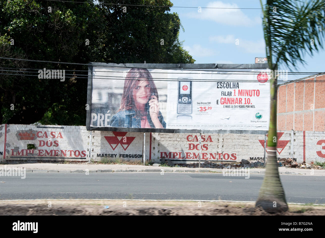 Mobile phone billboard advertisement Stock Photo - Alamy