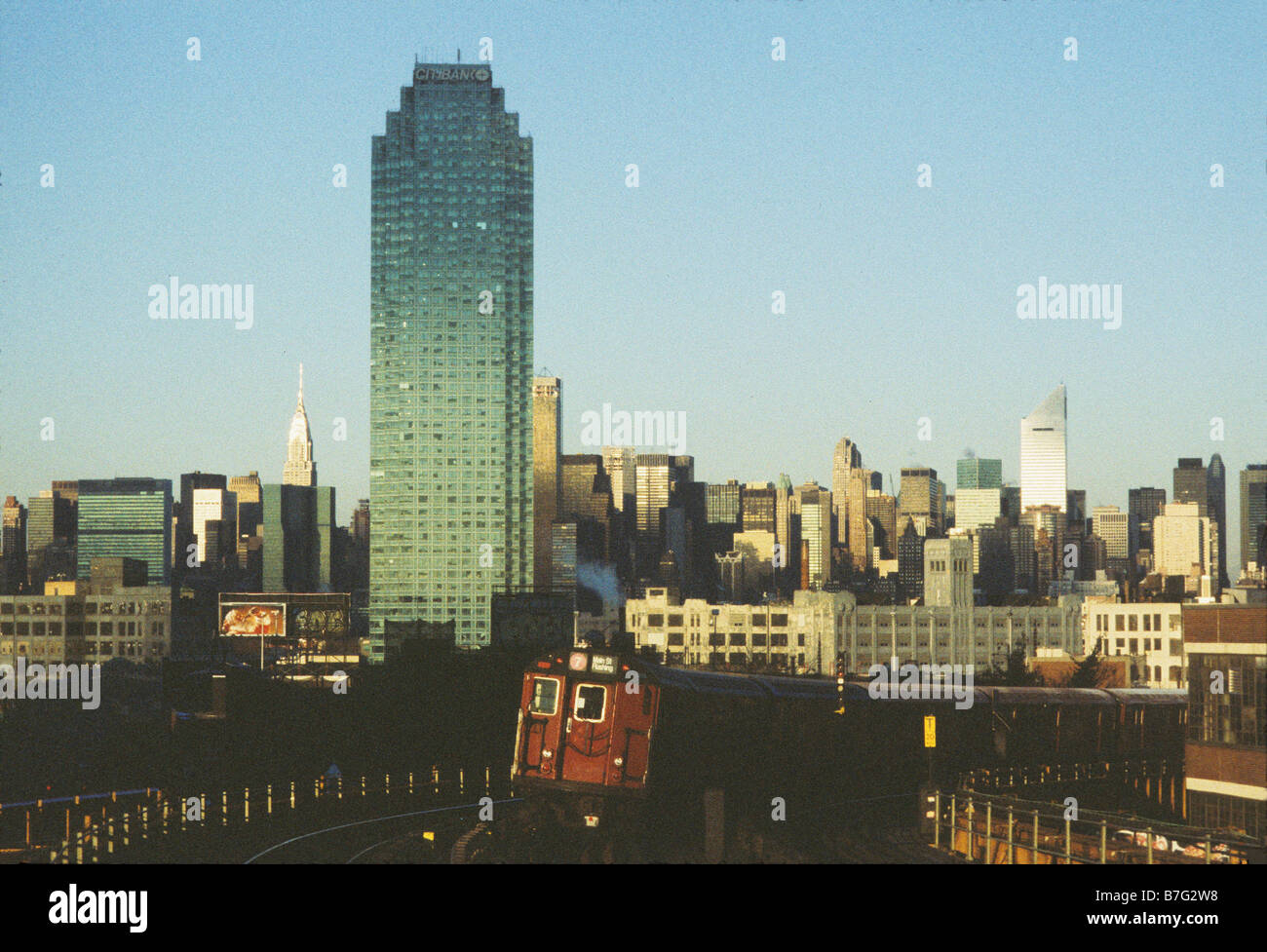 Queens L.I.C. New York, Subway Train Stock Photo - Alamy