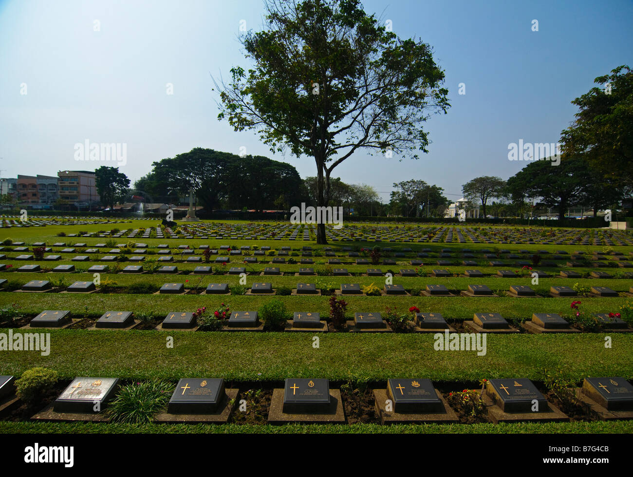 War Cemetery in Kanchanaburi Thailand Stock Photo - Alamy