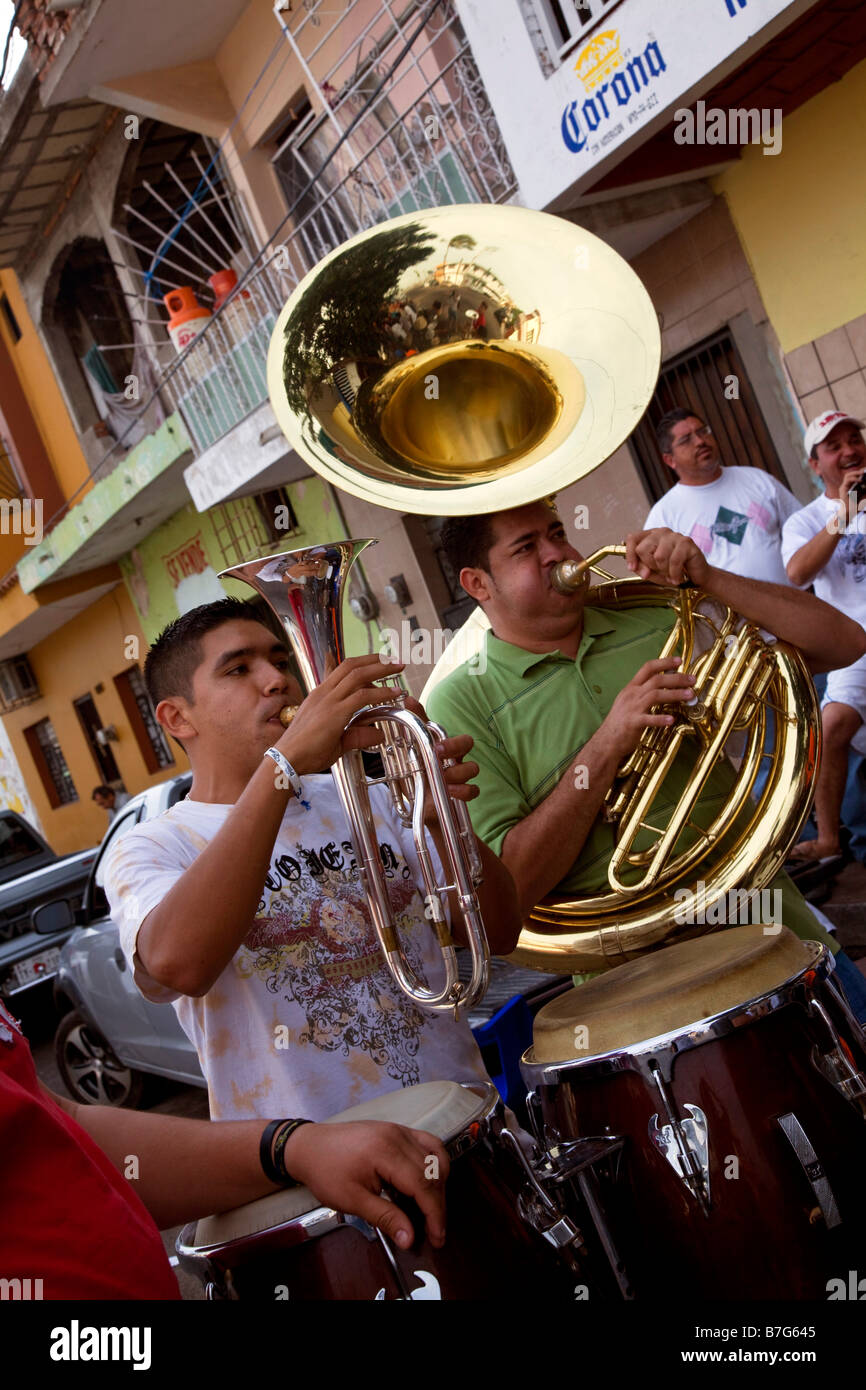 Mexico musician hi-res stock photography and images - Alamy