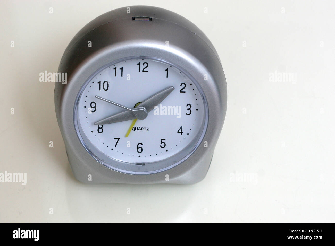 Clock analogue cutout hi-res stock photography and images - Alamy