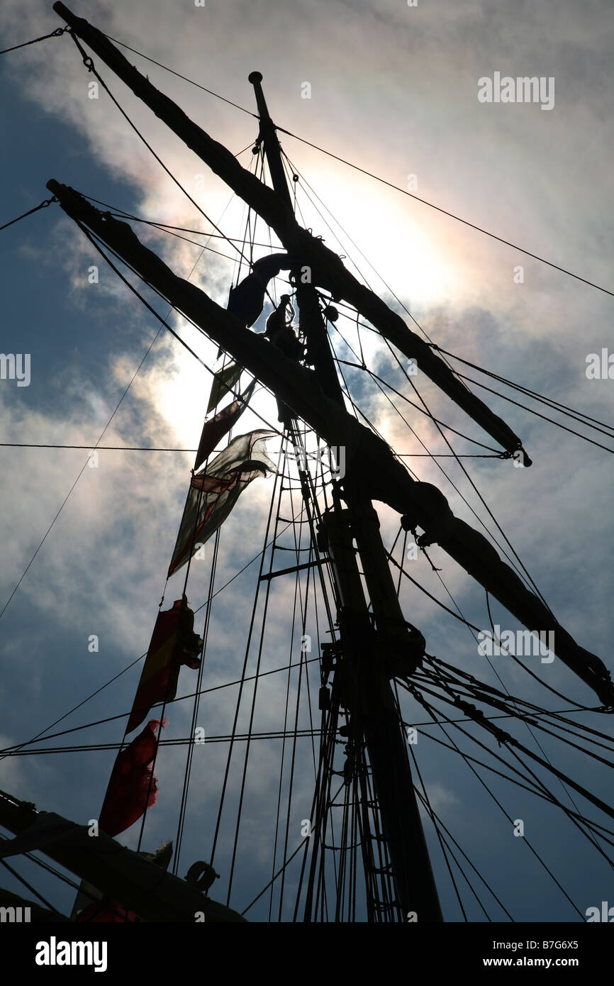 sailor painting mast of ship Stock Photo - Alamy