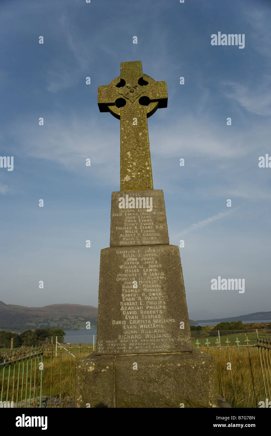 First World war memorial cross on a hill by the village of Trawsfynydd ...