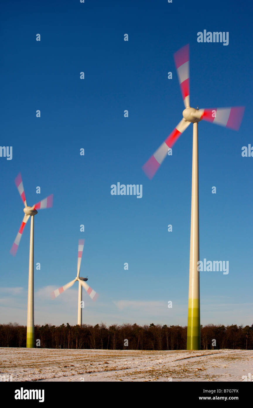 Turning wind into energy hi-res stock photography and images - Alamy