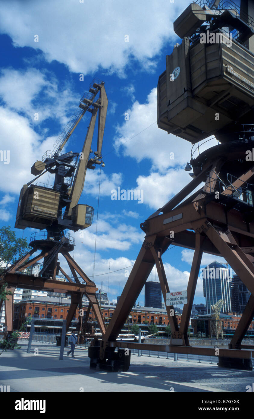 Old cranes hi-res stock photography and images - Alamy