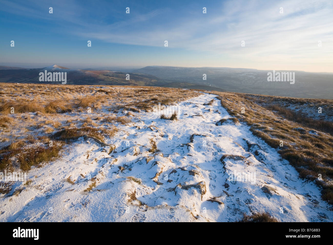 Pen cerrig calch in black mountains hi-res stock photography and images ...