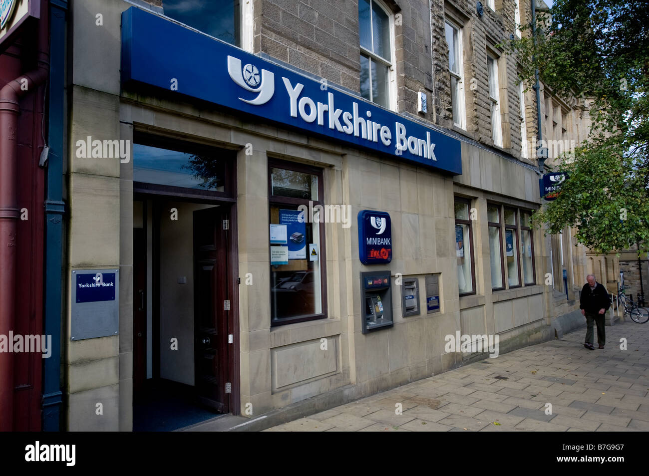 A high street branch of the Yorkshire Bank Stock Photo - Alamy