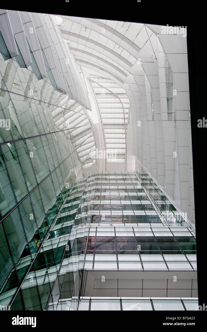 Singapore National Library vertical view Stock Photo - Alamy