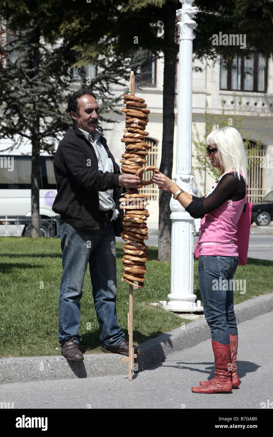 Simit bread seller, istanbul hi-res stock photography and images - Alamy