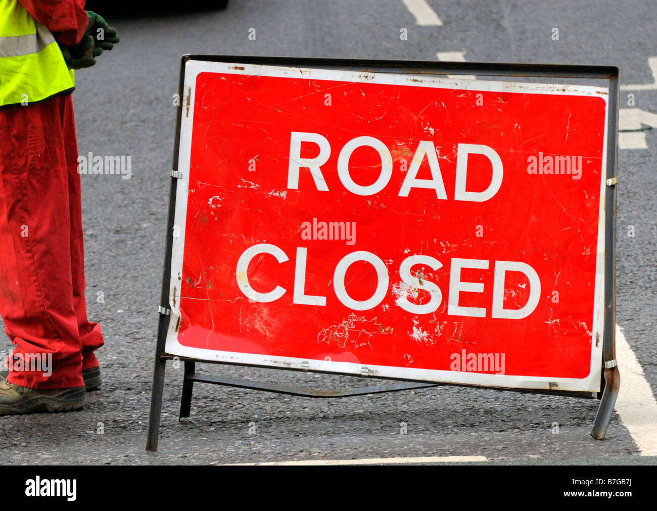 Closed work progress hi-res stock photography and images - Alamy