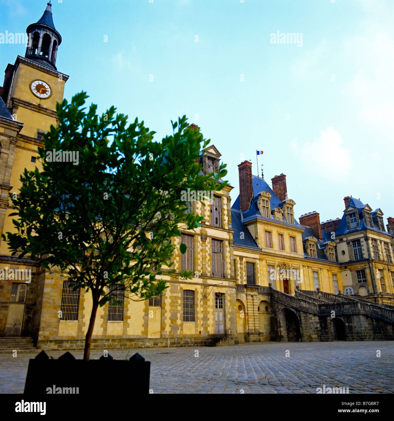 White Horse or Farewell courtyard Chateau de Fontainebleau France Stock ...