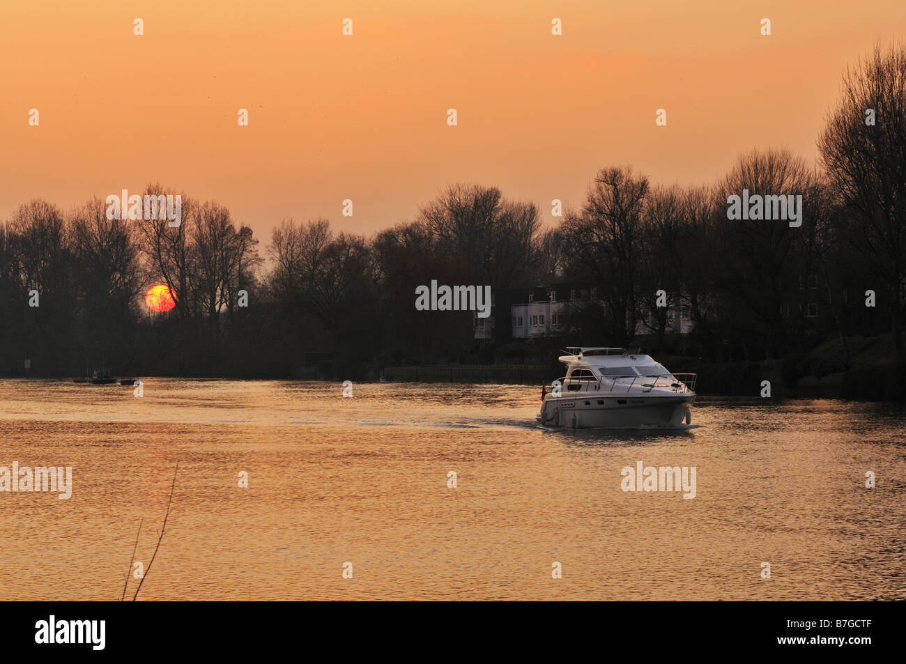 Thames sunset london hi-res stock photography and images - Alamy