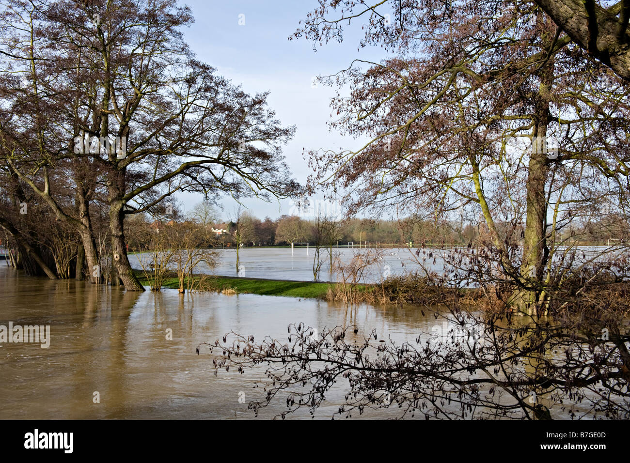 Tonbridge floods hi-res stock photography and images - Alamy