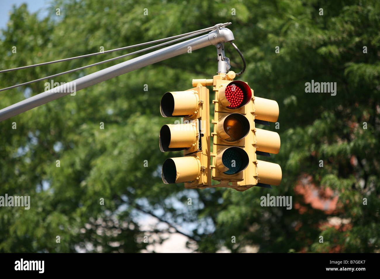 Yellow traffic light hi-res stock photography and images - Alamy