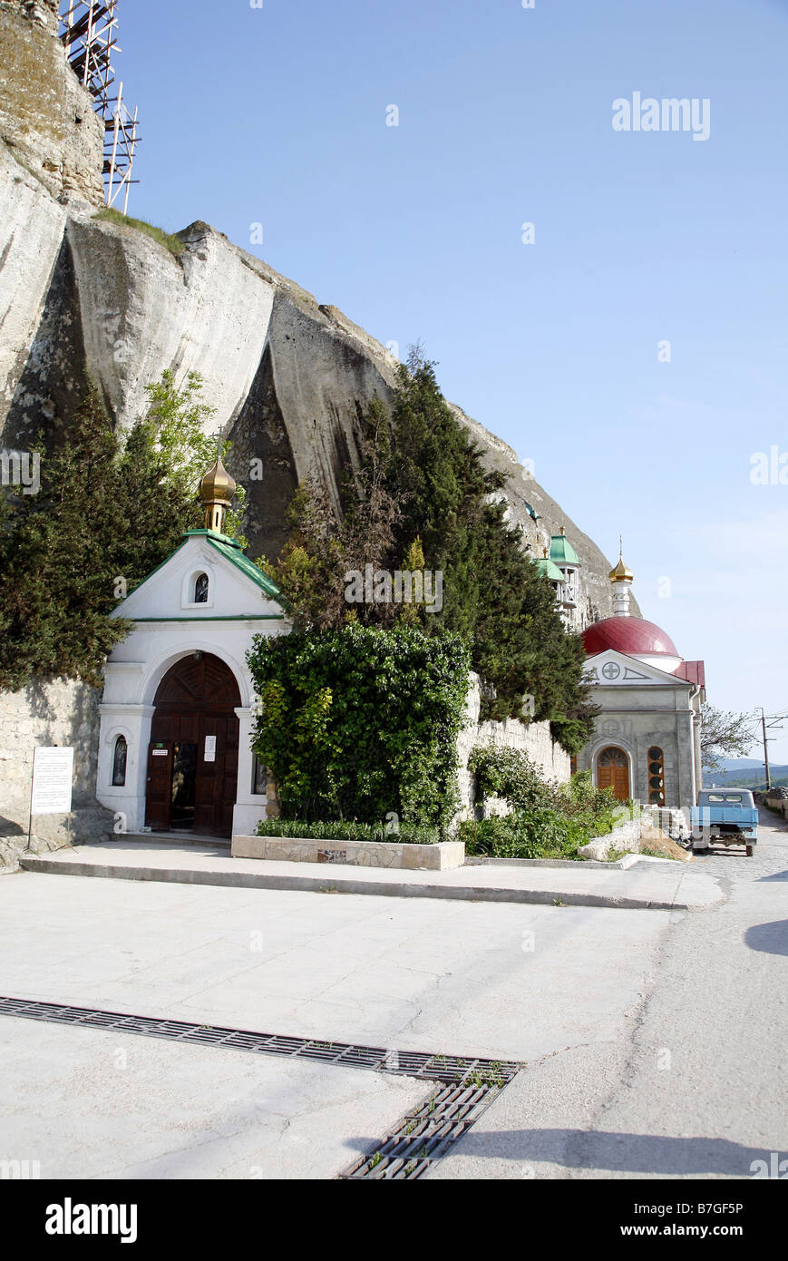Inkerman cave monastery st hi-res stock photography and images - Alamy