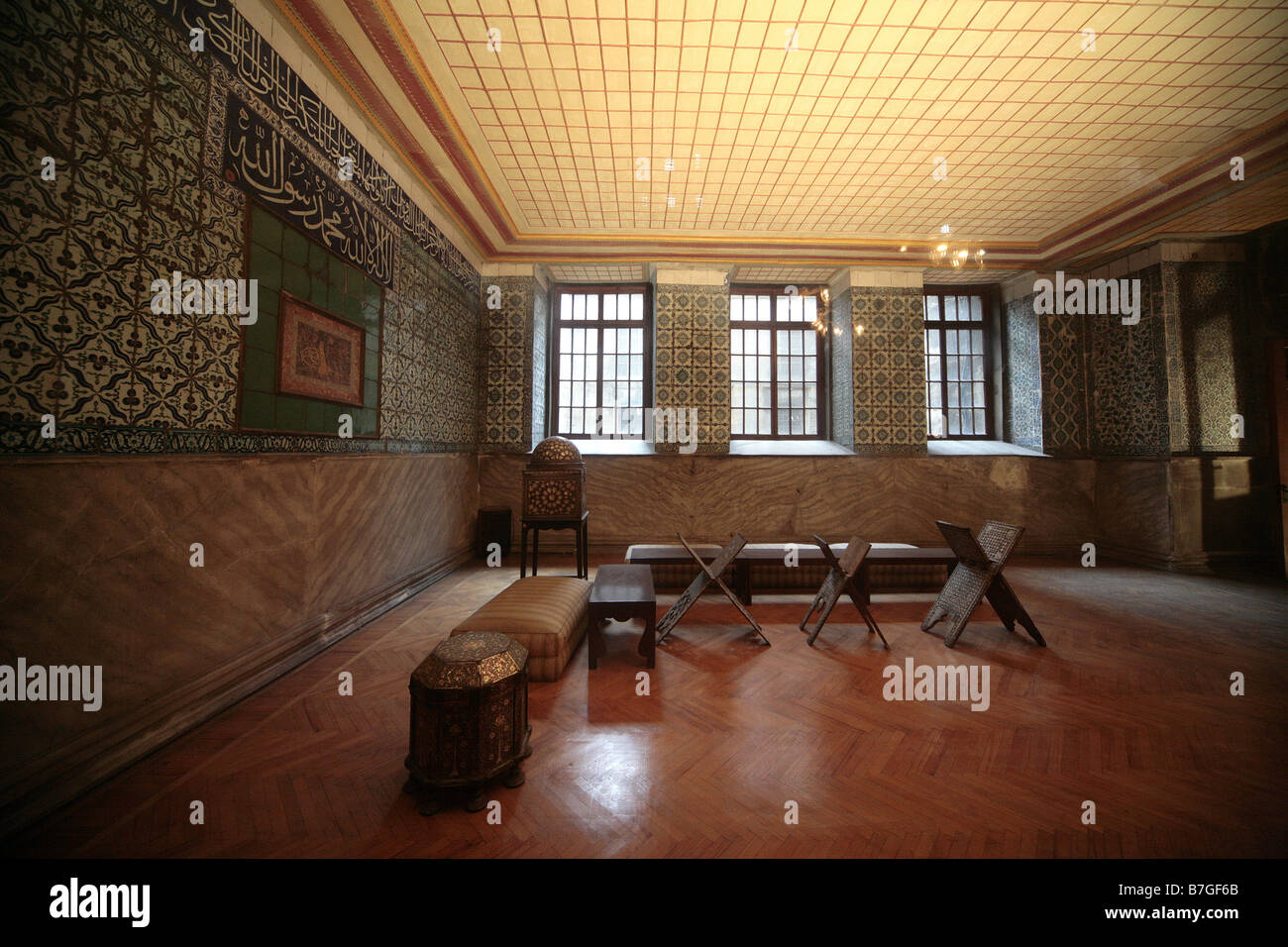 LIBRARY OF SULTAN MAHMUT 1 SULTANAHMET ISTANBUL TURKEY SULTANAHMET ...