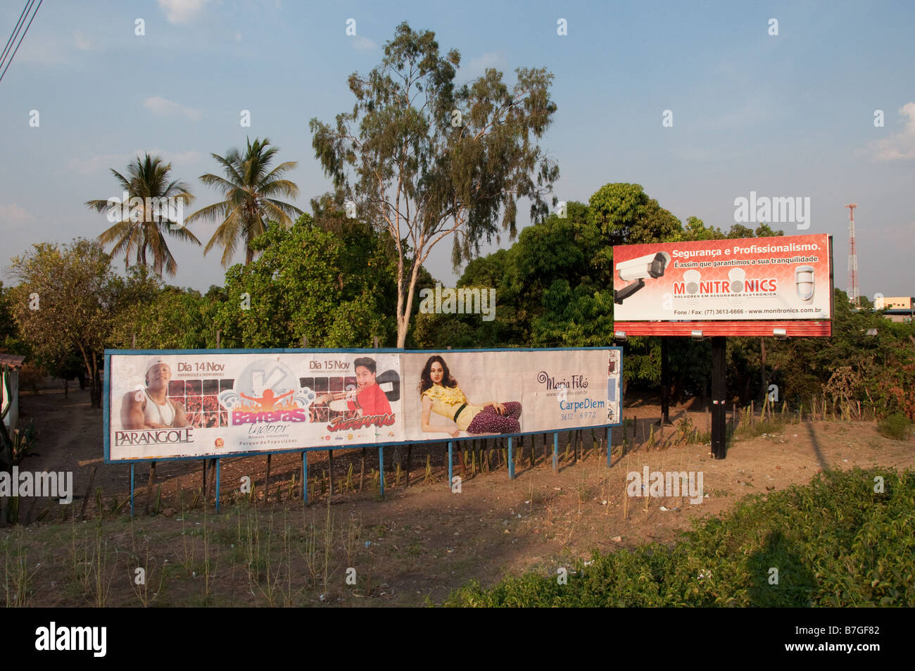 Roadside billboards hi-res stock photography and images - Alamy
