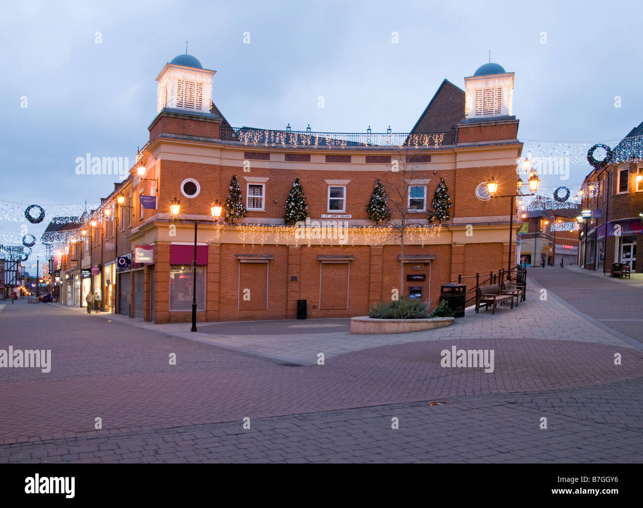 Chesterfield hi-res stock photography and images - Alamy