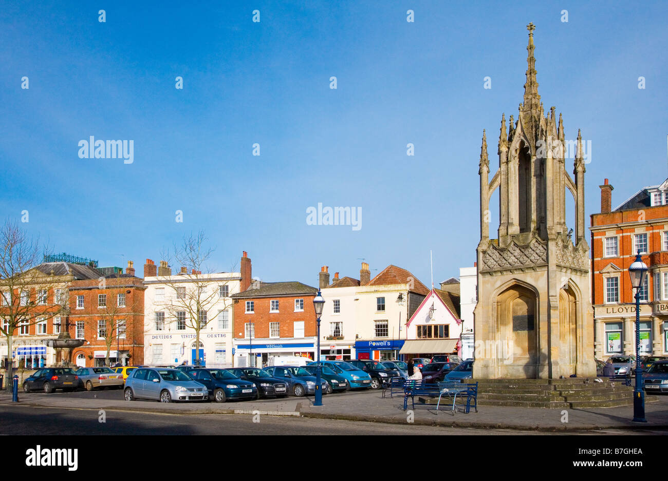 Buildings in market place devizes hi-res stock photography and images ...