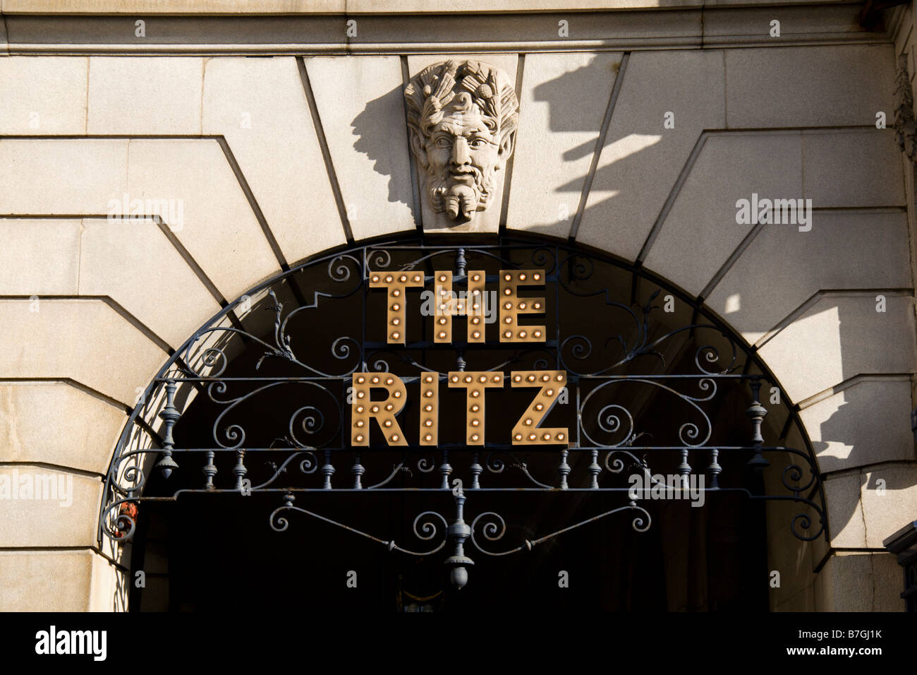 Ritz london sign High Resolution Stock Photography and Images - Alamy
