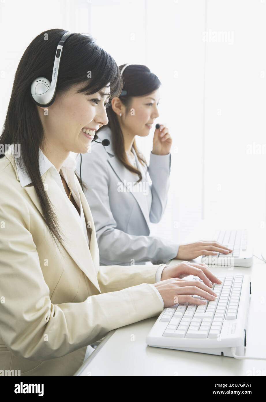 Vertical video employee in office hi-res stock photography and images ...