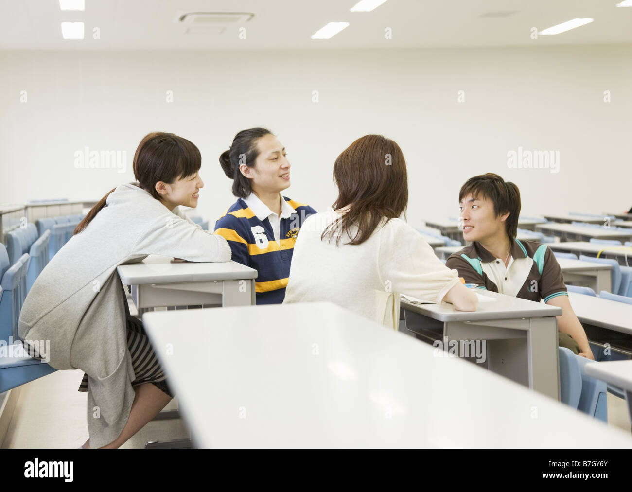 Off campus class hi-res stock photography and images - Alamy