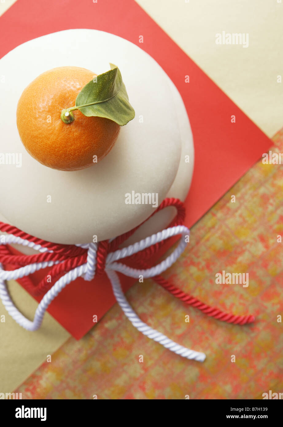 Round mochi cakes Stock Photo - Alamy