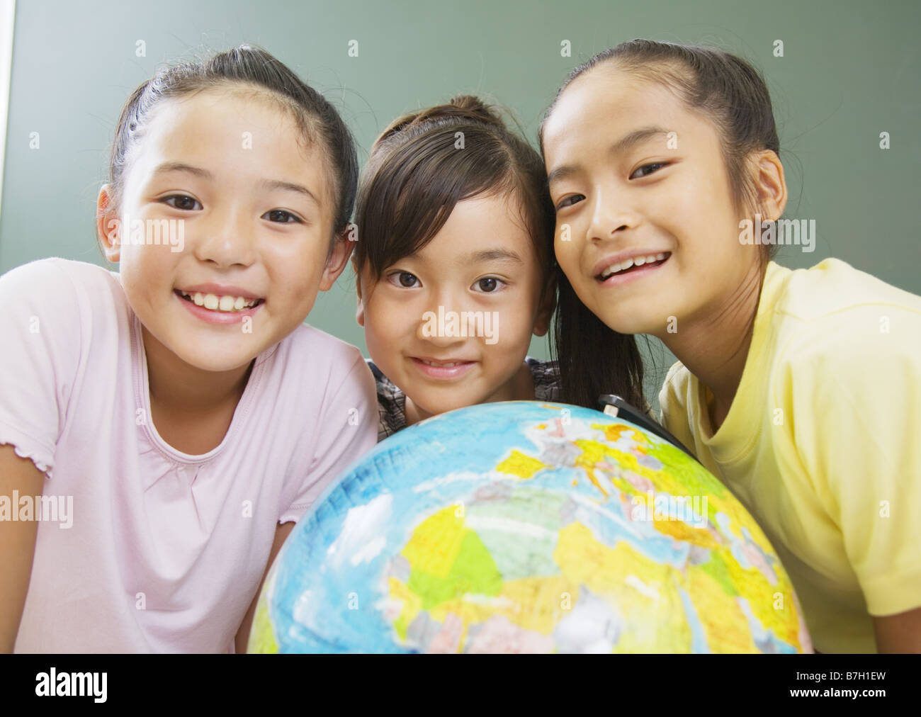 Elementary school girls smiling Stock Photo - Alamy