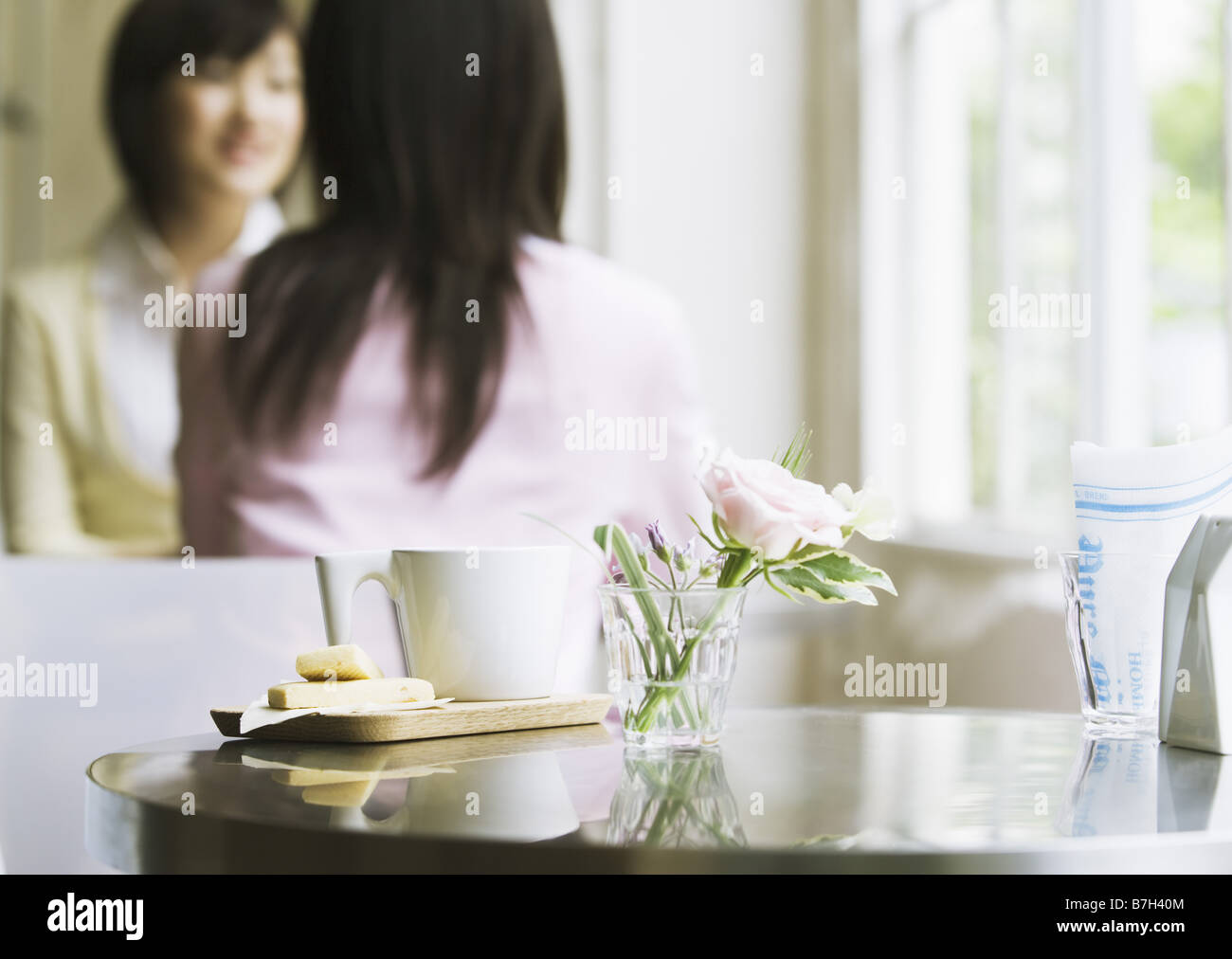 Cafe scene Stock Photo - Alamy