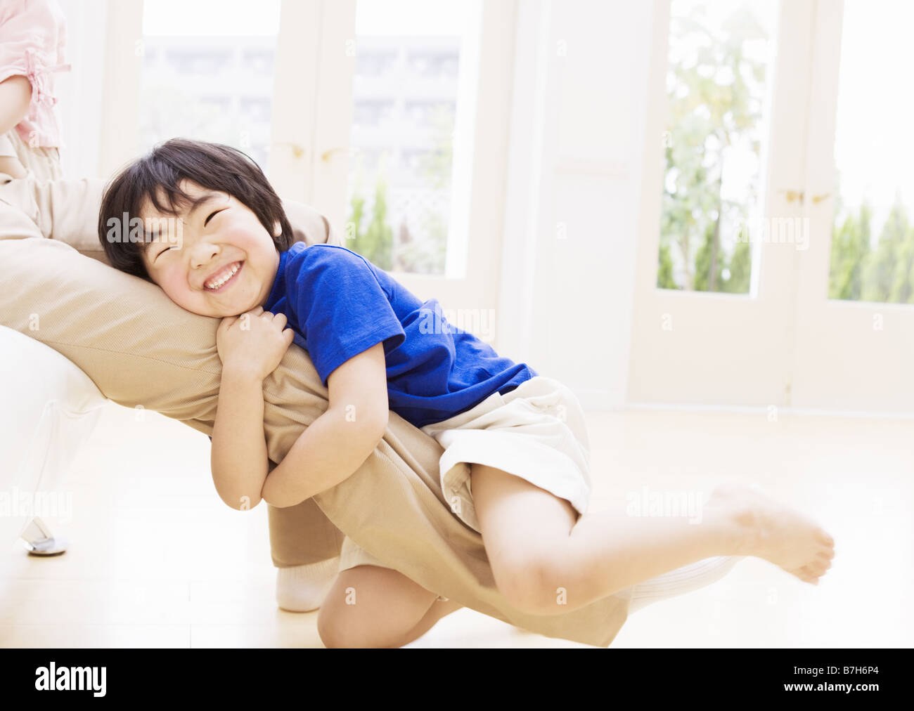 Grabbing Leg Stock Photos & Grabbing Leg Stock Images - Alamy