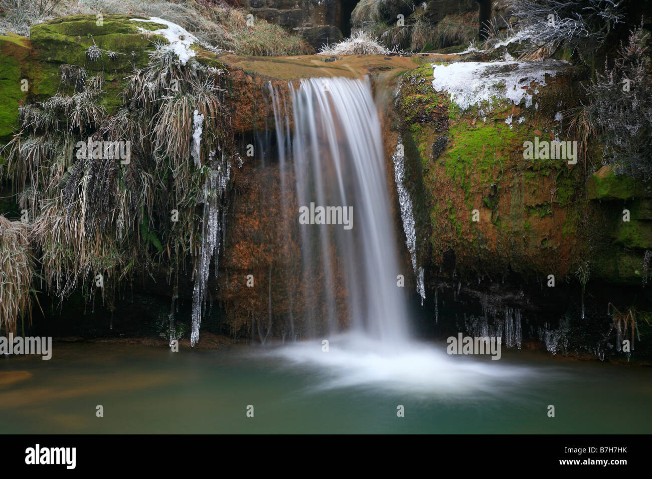 Waterfall taken three shires head hi-res stock photography and images ...