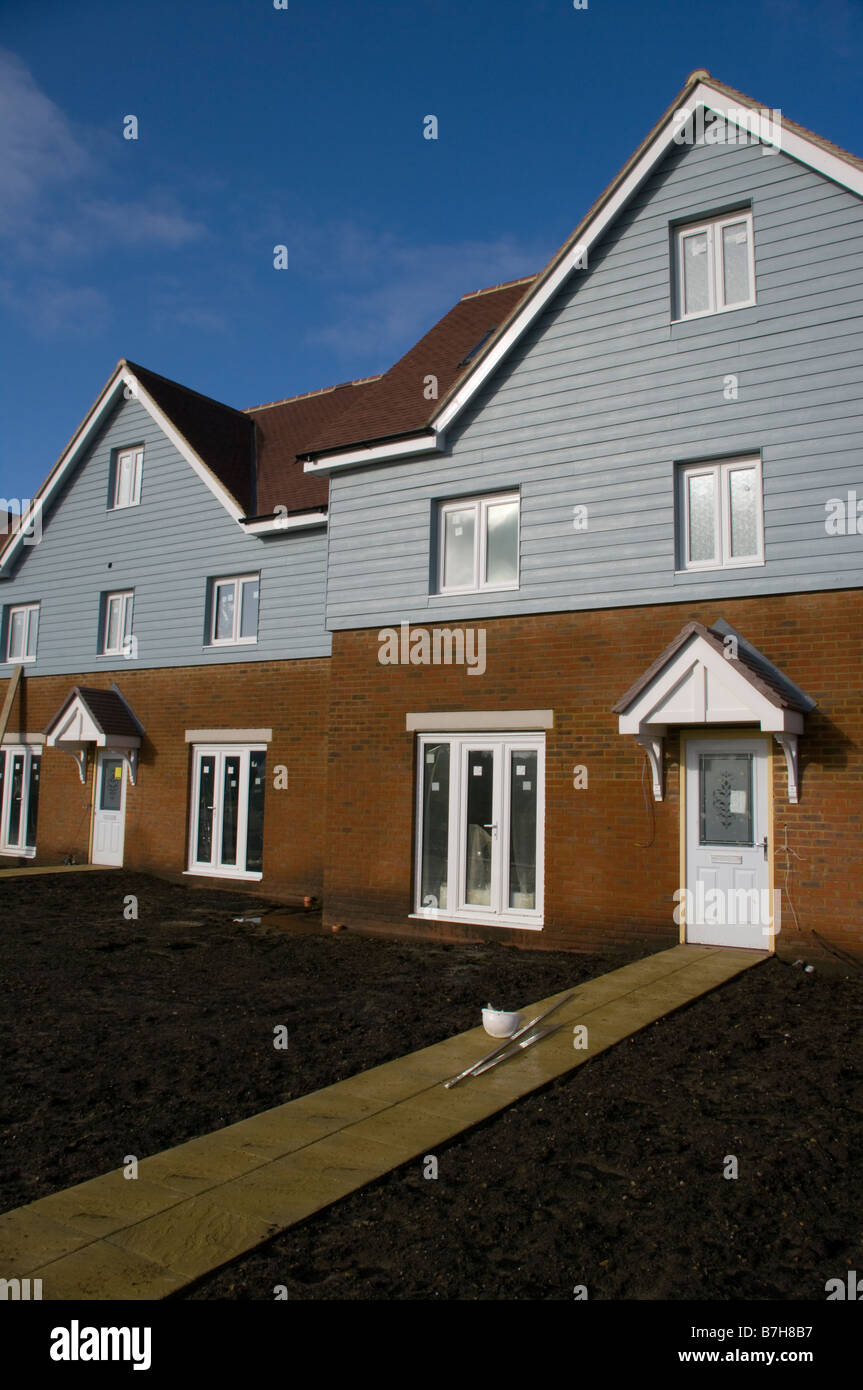 Houses Property Homes On a New housing Development Stock Photo - Alamy