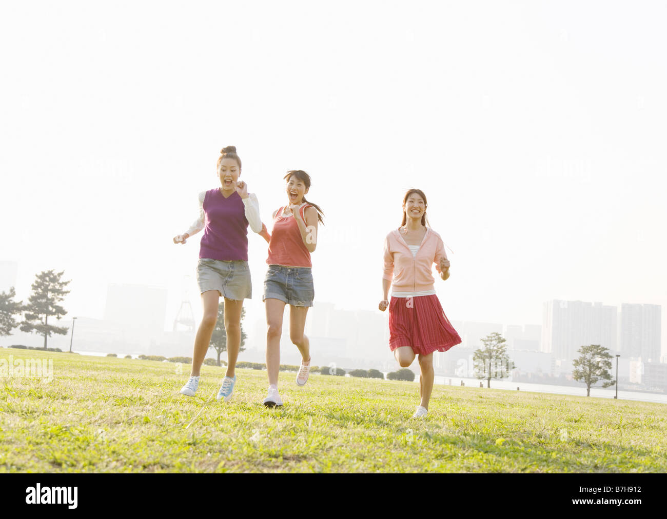 Women running in the park Stock Photo - Alamy