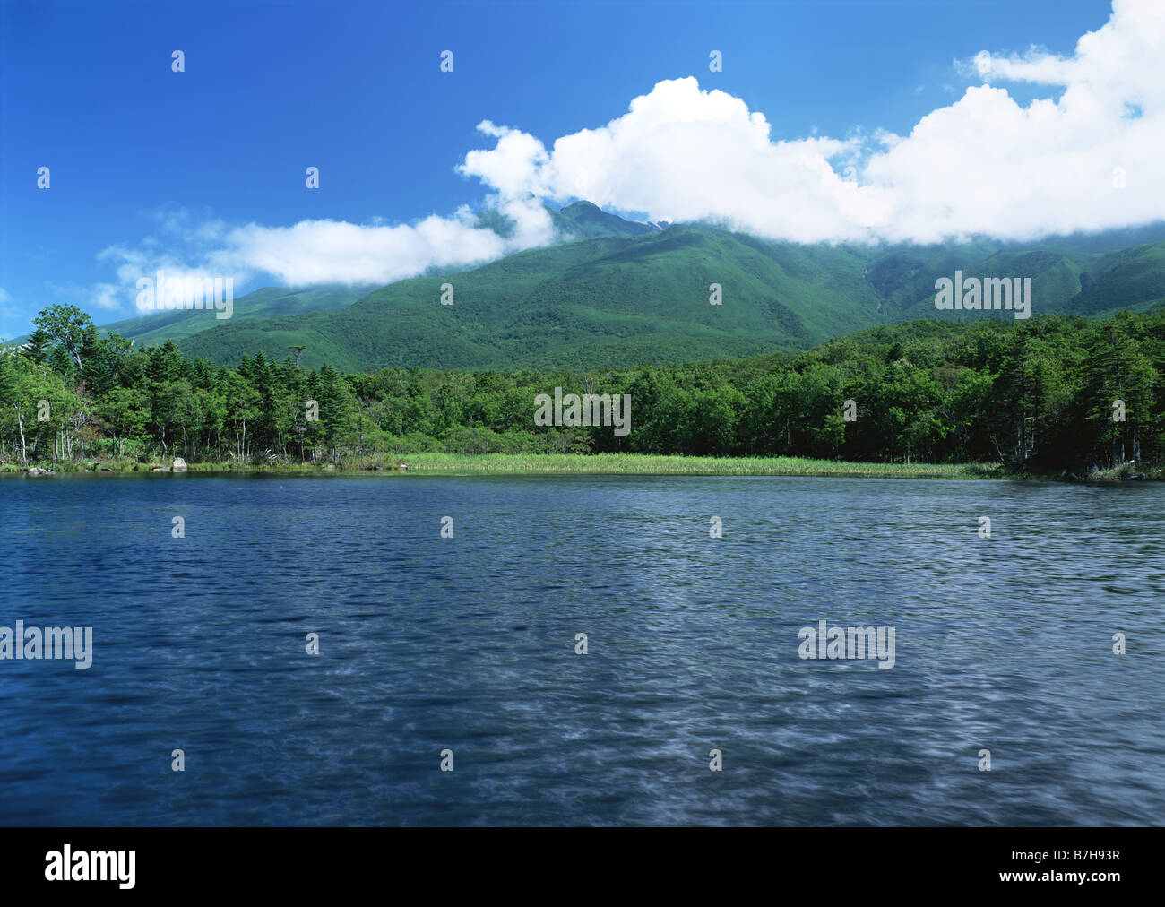 Shiretoko mountain range hi-res stock photography and images - Alamy