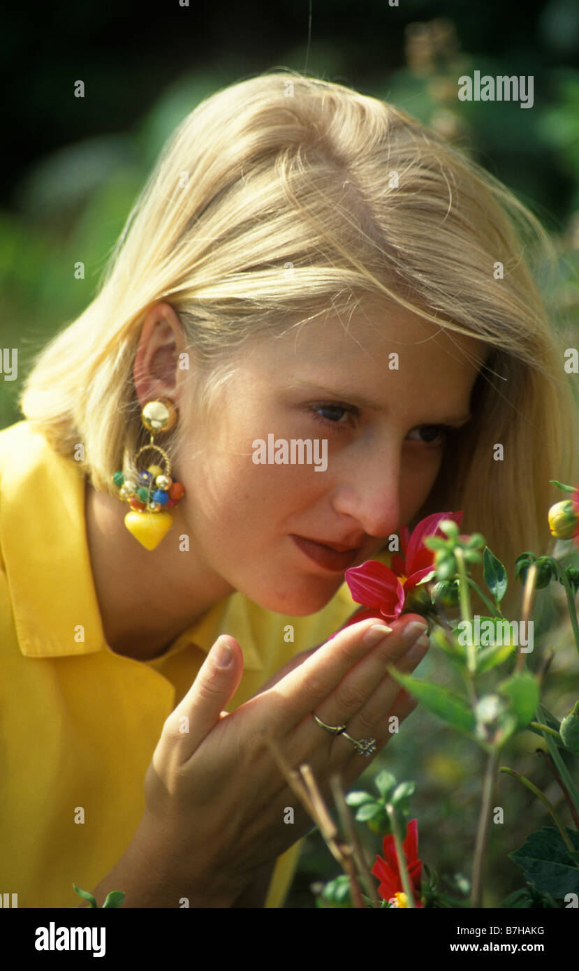 Sniffing plants hi-res stock photography and images - Alamy