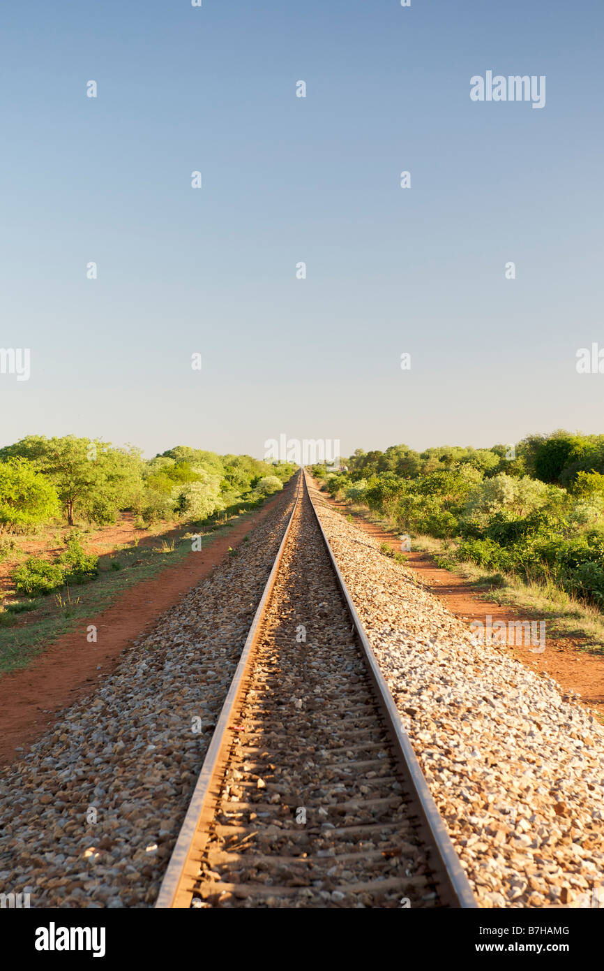 View along railway track hi-res stock photography and images - Alamy