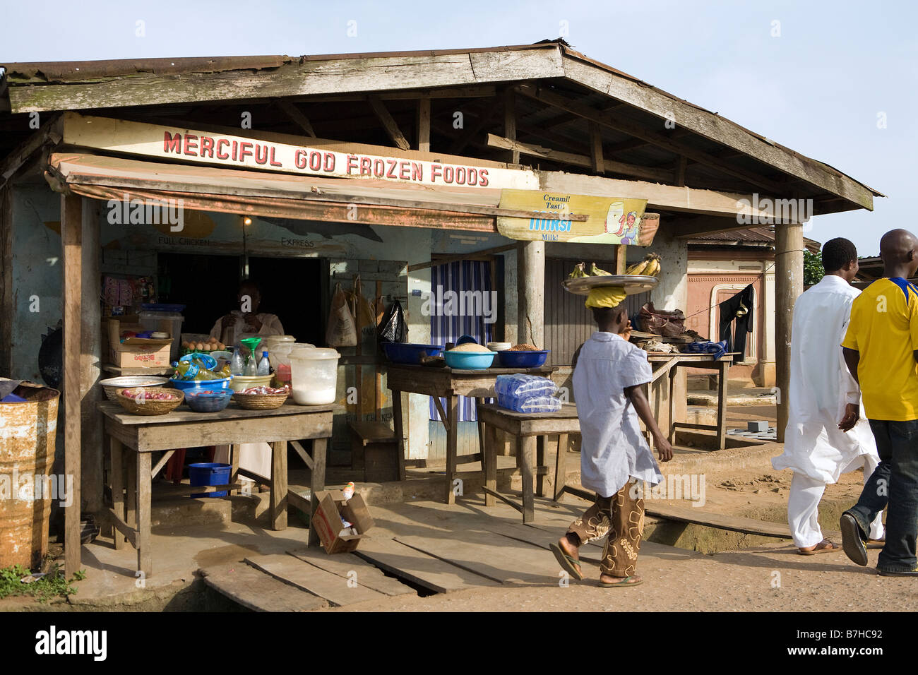 Shady shack hi-res stock photography and images - Alamy